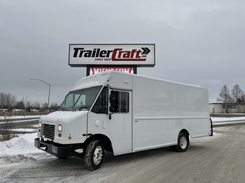 3 - Freightliner Step Vans » TrailerCraft, Inc.